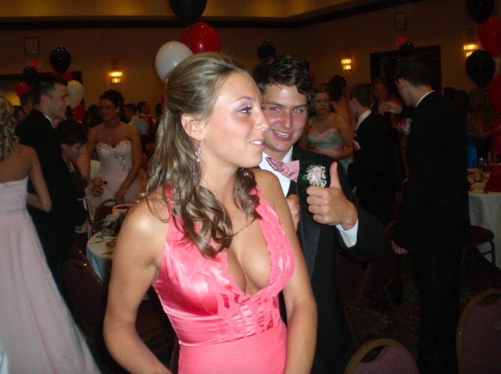 The Most Hilarious And Embarrassing Prom Photos Of All Time