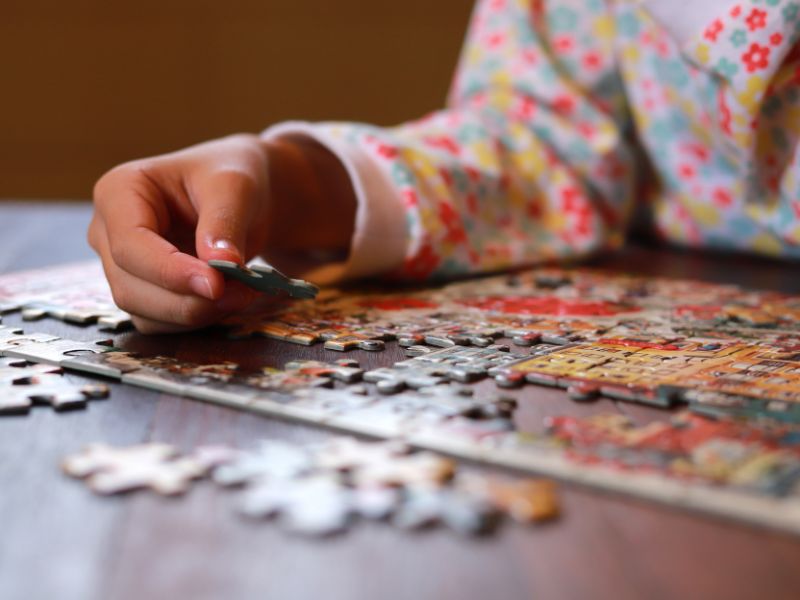 Here’s Why Jigsaw Puzzles Are So Soothing And Addictive Right Now